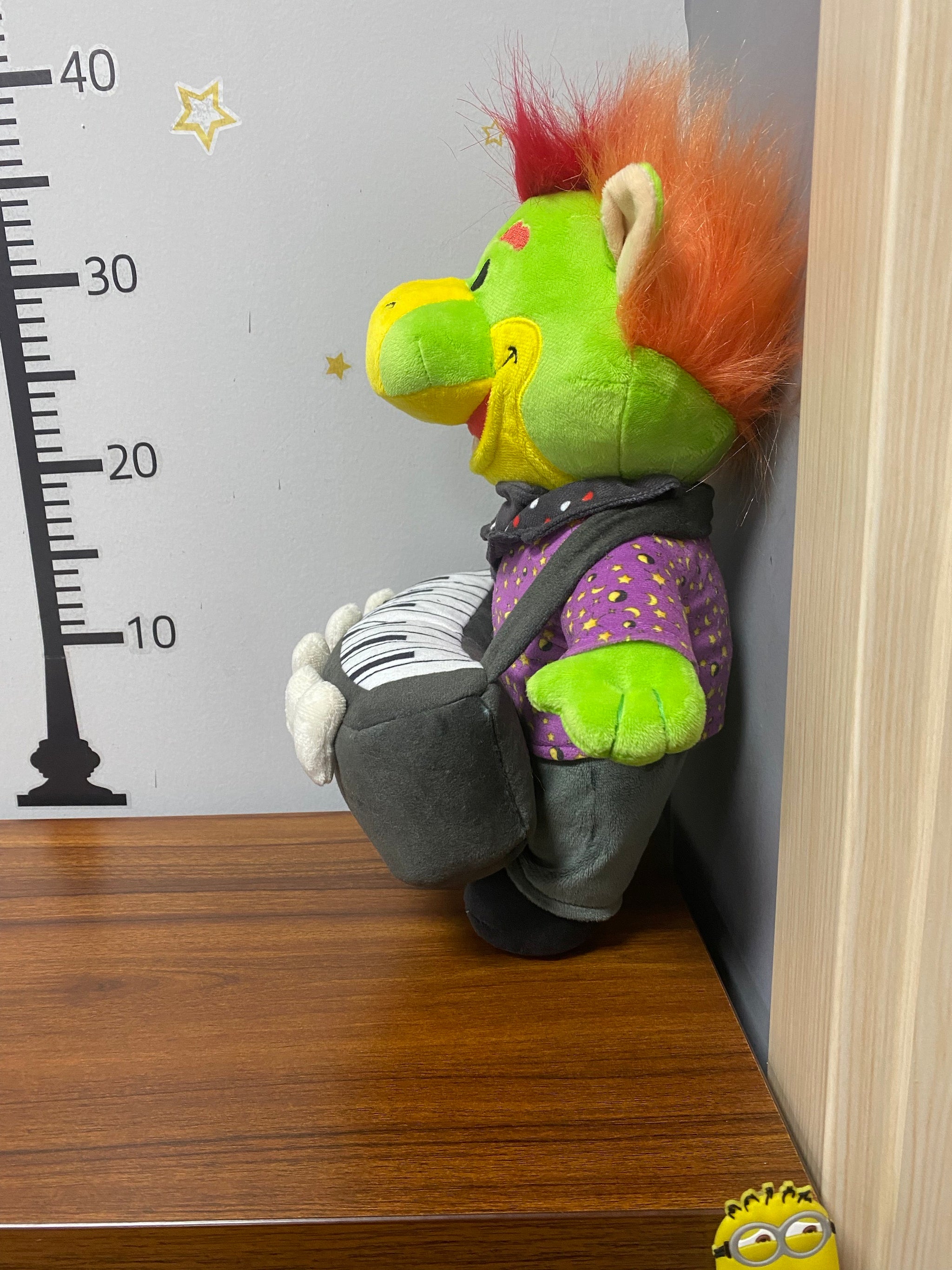 Intergalactic Lounge Singer Plush – Carousel of Products